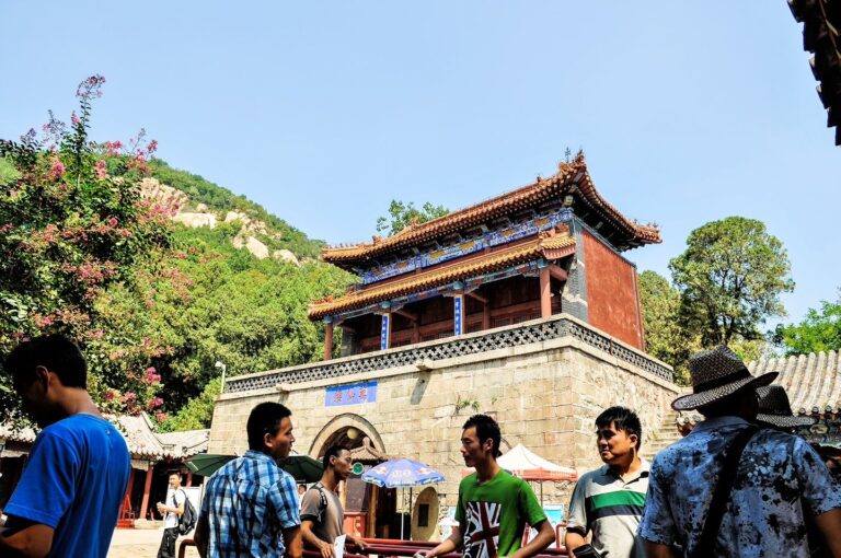 Climbing 6,300 Steps to Taishan Mountain – Detailed Guide + Trip Report