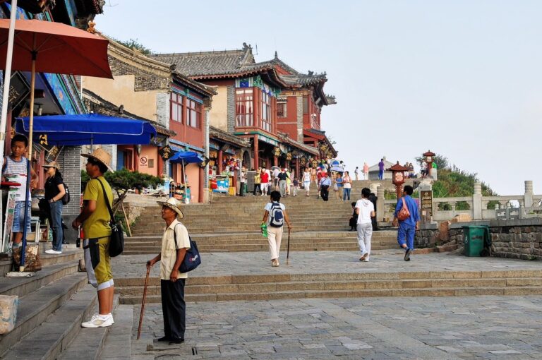 Climbing 6,300 Steps to Taishan Mountain – Detailed Guide + Trip Report