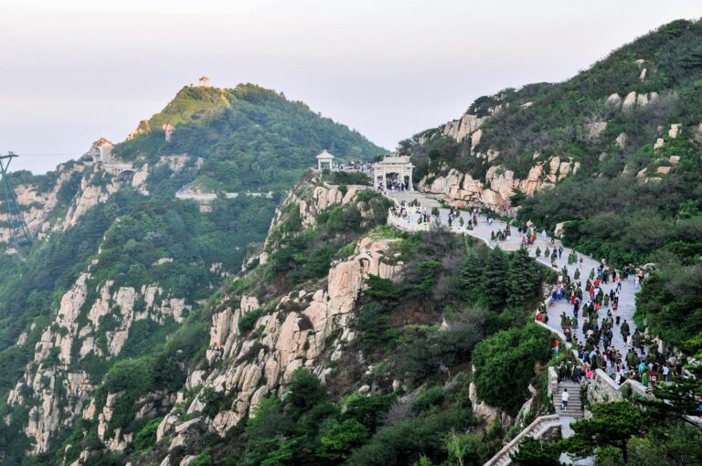 Mount Tai Emperor's Trek – Guide to Climbing Taishan