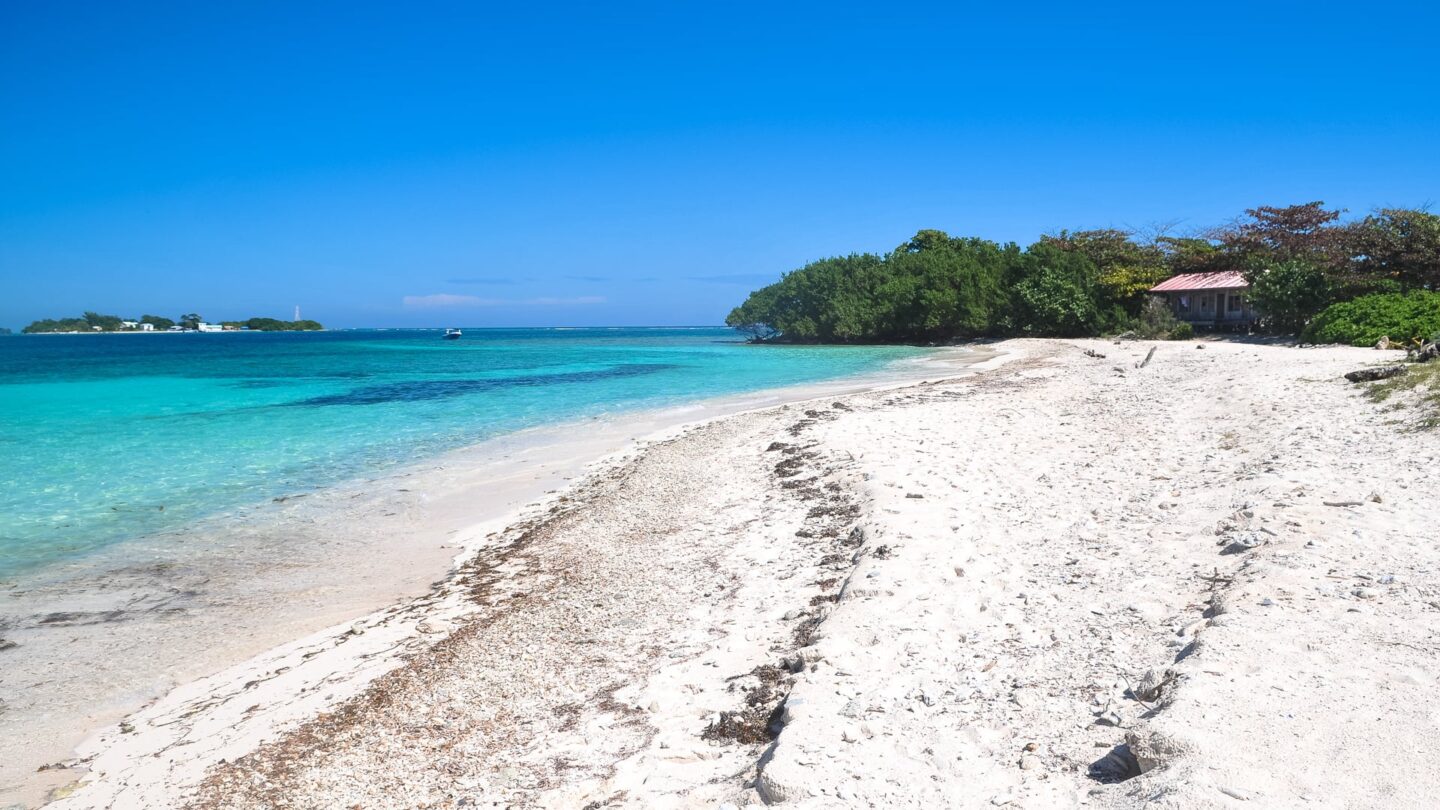 Lime Caye, Belize | The Ultimate Off-Grid Island Escape