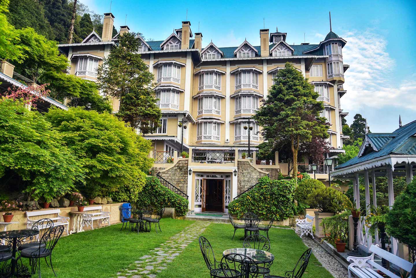 10 Best Hotels In Darjeeling For The Perfect Vacation 2021 Edition 