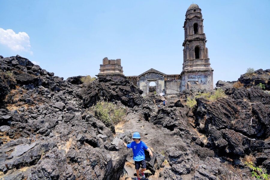 Visiting the Lava Church of Old San Juan Parangaricutiro (Paricutin ...